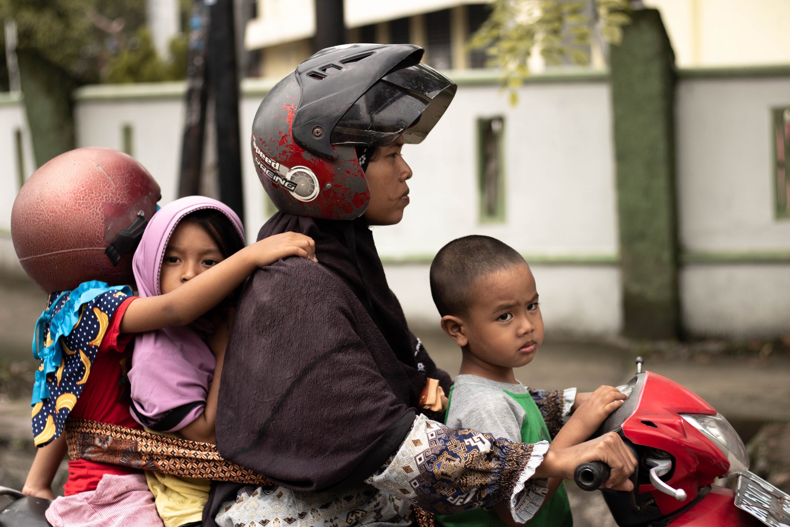KOIS - Preventing family separation in Indonesia with an Impact Bond